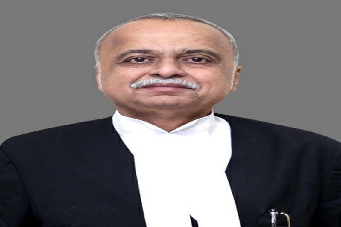 SC Restores Yatin Oza’s Senior Designation for 2 years - Law Trend